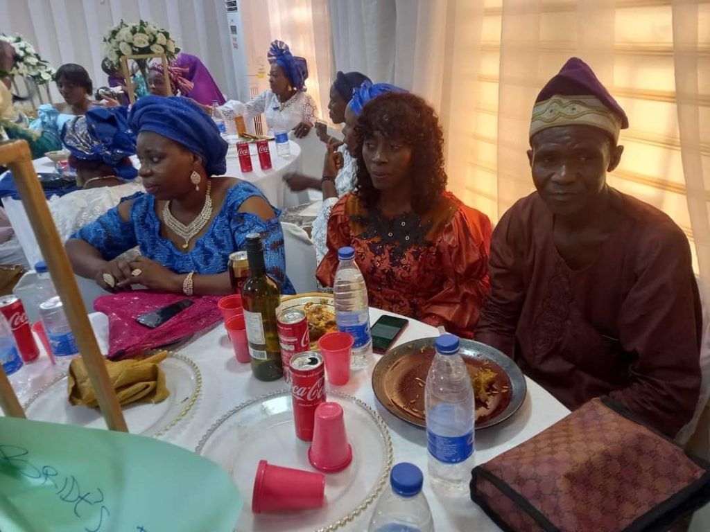PHOTOS: Former Merchant Navy President, Engr. Alalade Matthew gives out ...